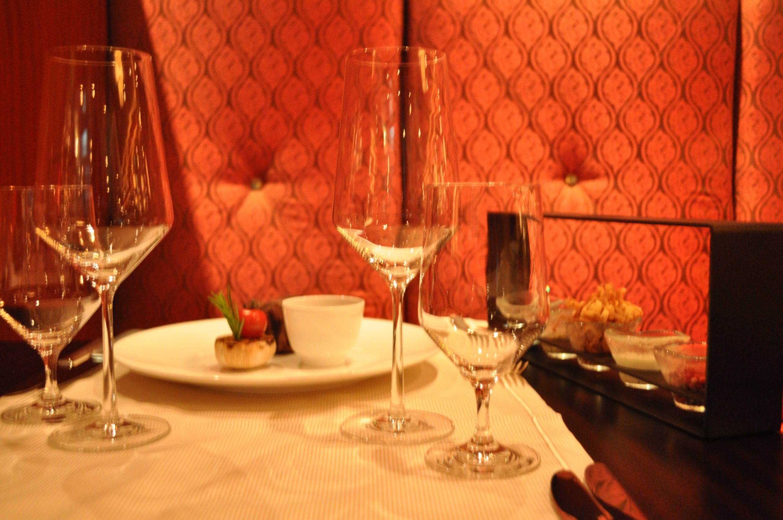 Steakhouse Tabletop. New York Steakhouse, Renaissance Doha