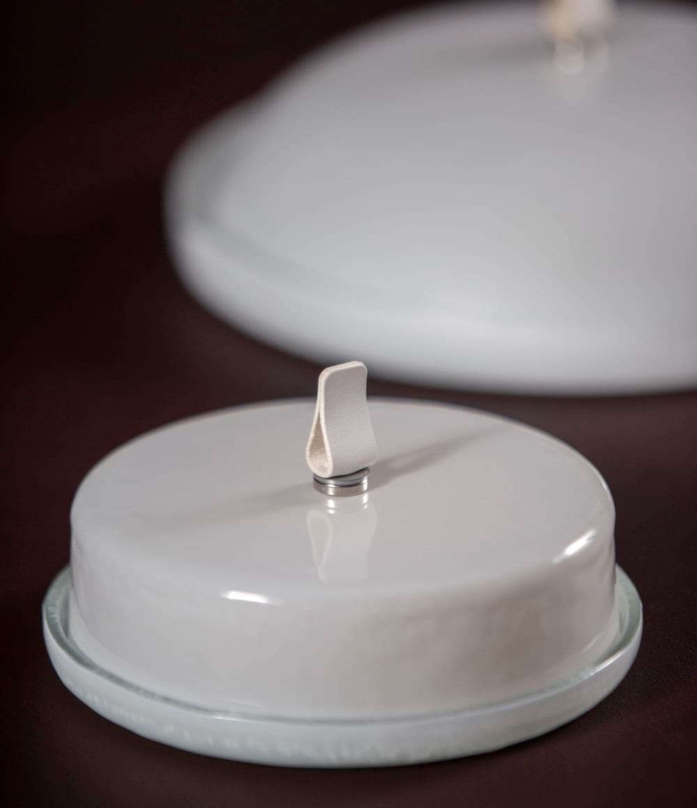 Dome Plate Cover w/ Magnetic Leather Handle | MyGlassStudio